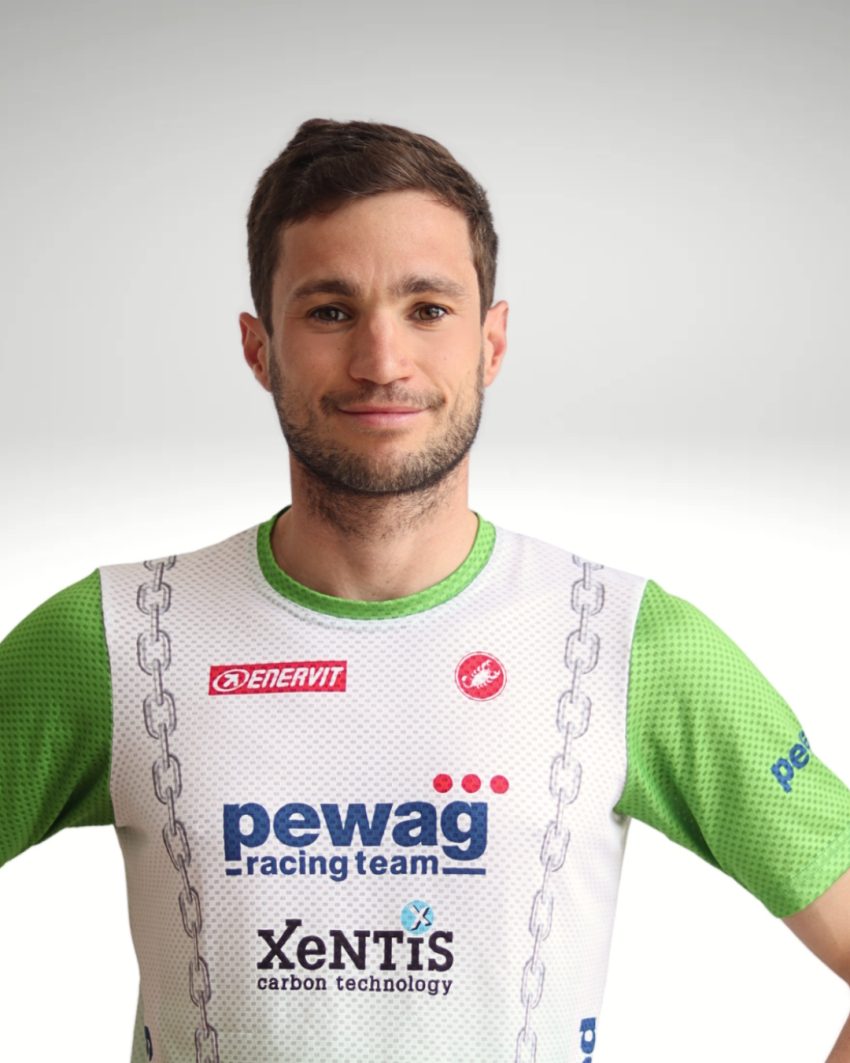 Simon Viain - pewag racing team